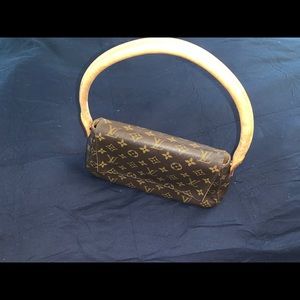 Louis Vuitton | Bags | Authentic Louis Vuitton Purse Rarely Used | Poshmark